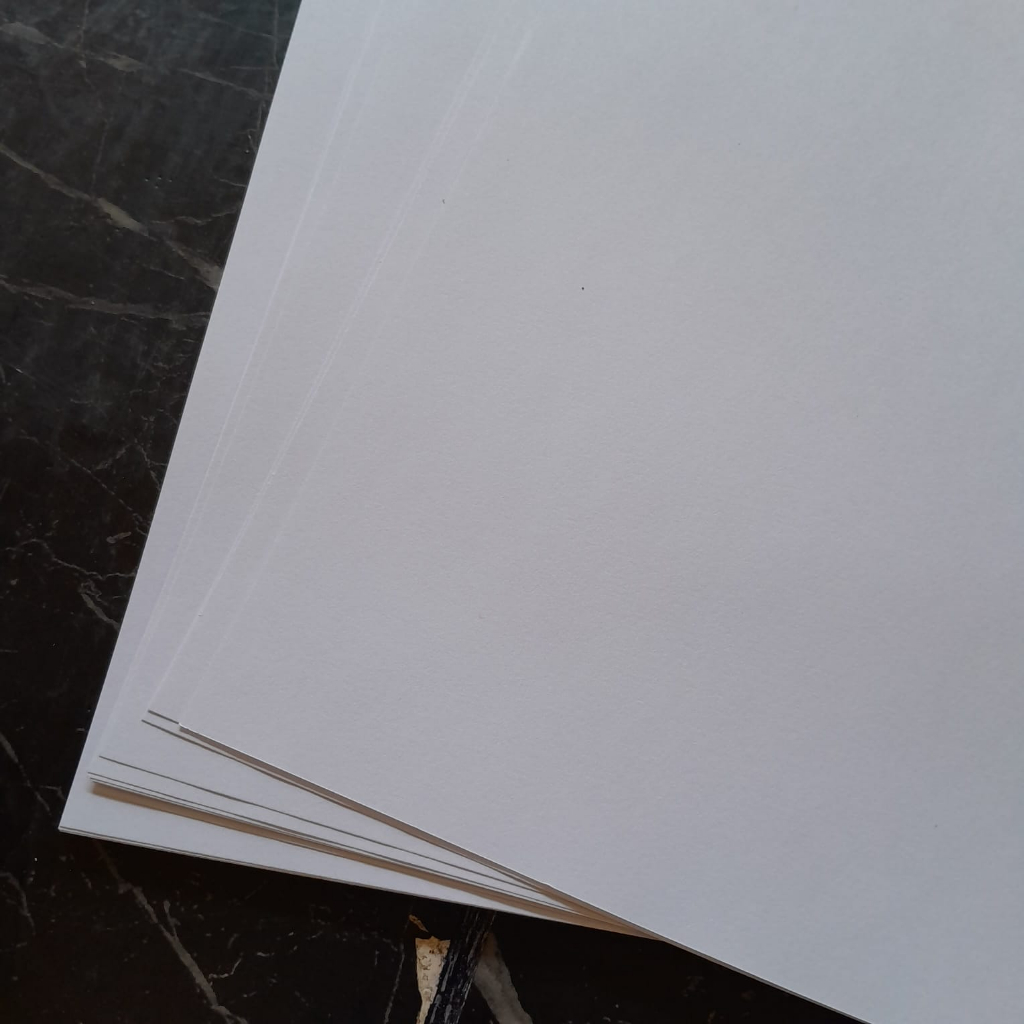 Jual Ecer 1 pak isi 20/25 lembar kertas HVS A4 dan F4 Murah Grosir ...