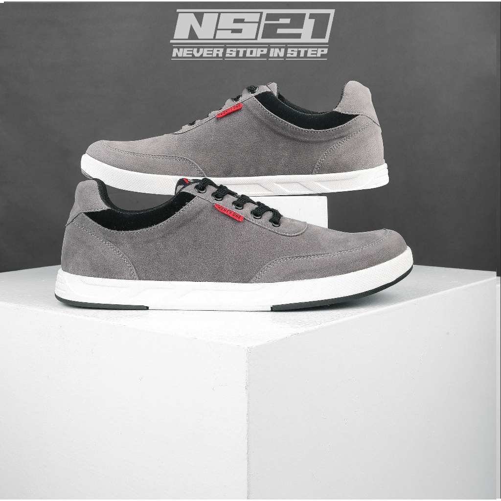 Jual Sepatu Suede Sneakers Pria Abu abu Kasual Cowok Dewasa Ns Twenty One NSS-2035 | Shopee ...