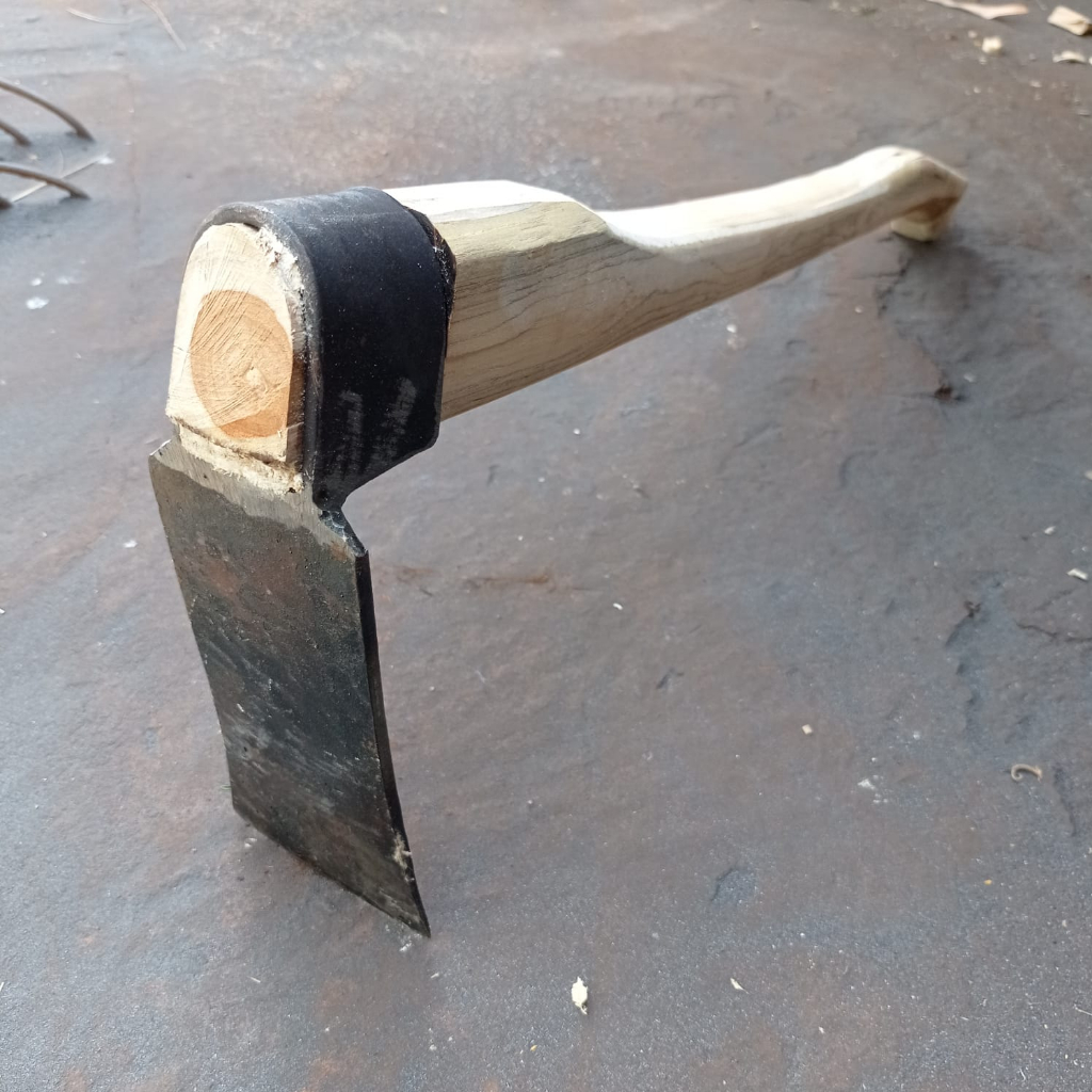 Jual Cangkul Ganco Baja Siap Pakai atau Ganclong Alat Penggali Tanah ...