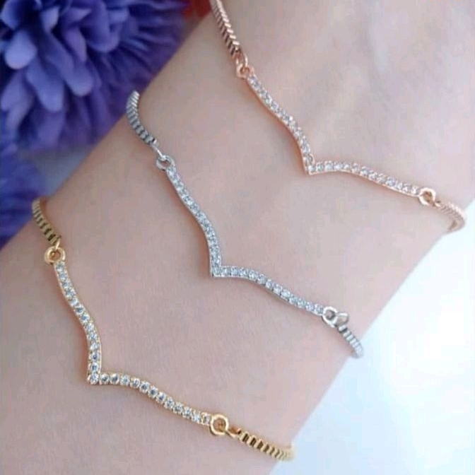 Jual GELANG TANGAN TITANIUM FASHION PEREMPUAN MODEL ITALI SERUT GELANG ...