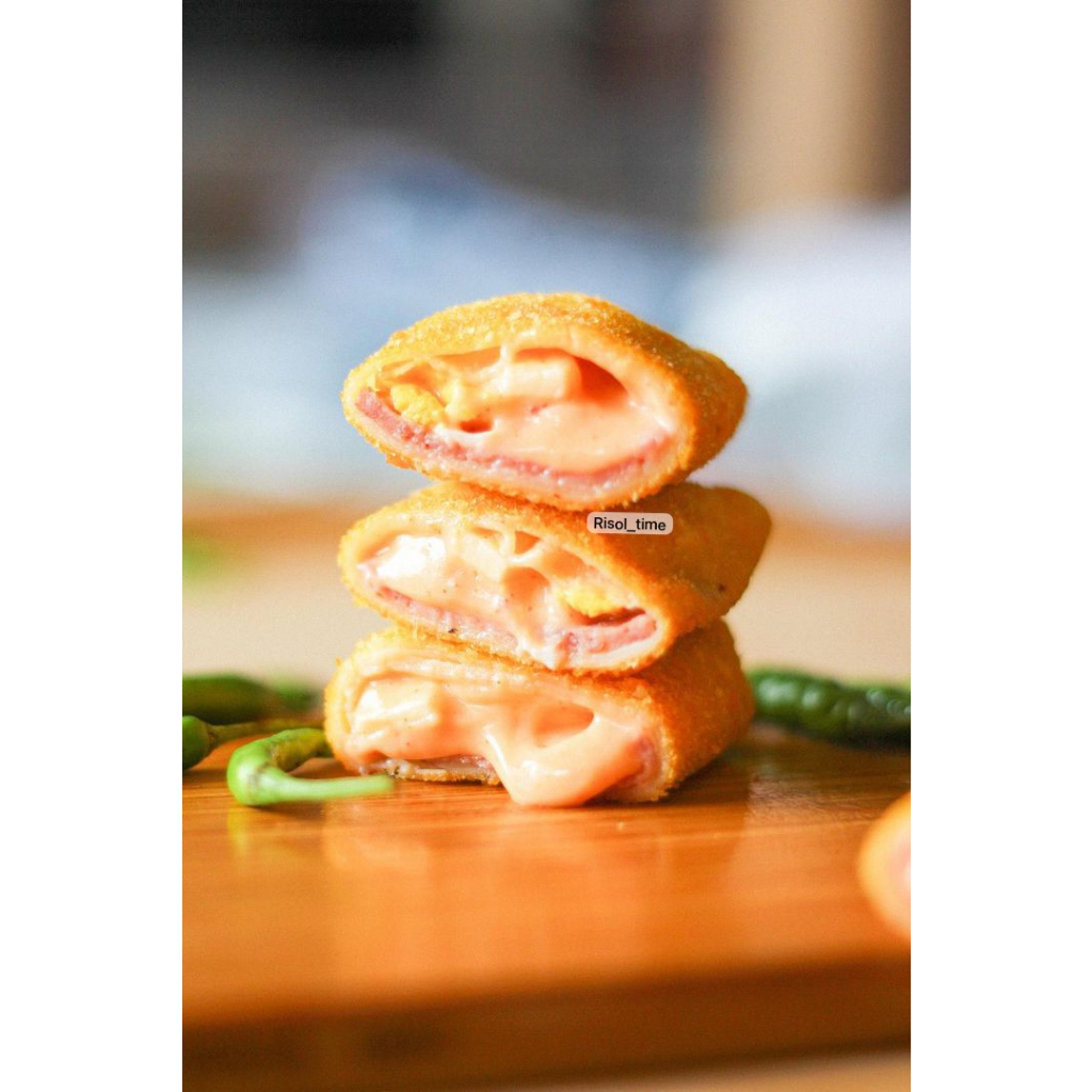 Jual Risoles classic premium/risoles ROGUT Ready To Eat Instant Only ...