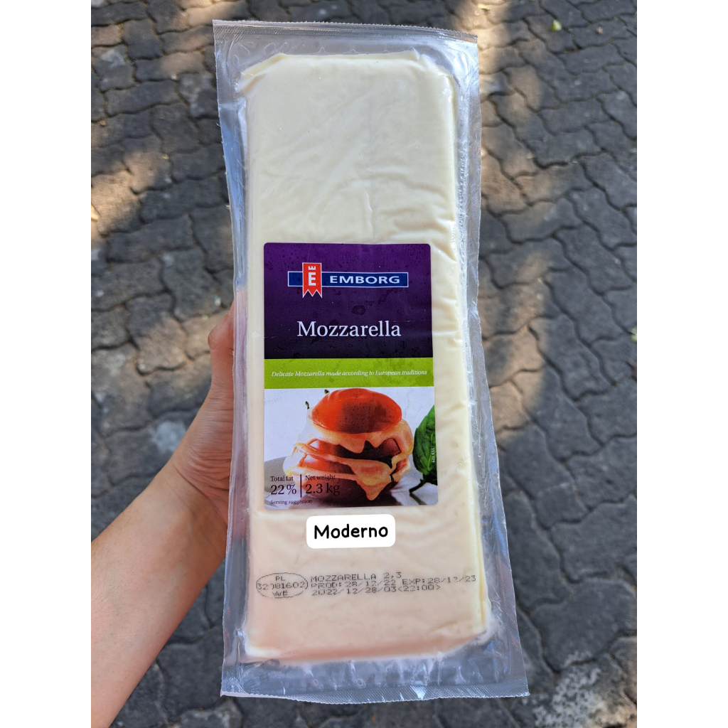 Jual Keju Emborg Mozzarella 2,3 kg - Emborg Pizza Topping 2,3 kg | Shopee Indonesia