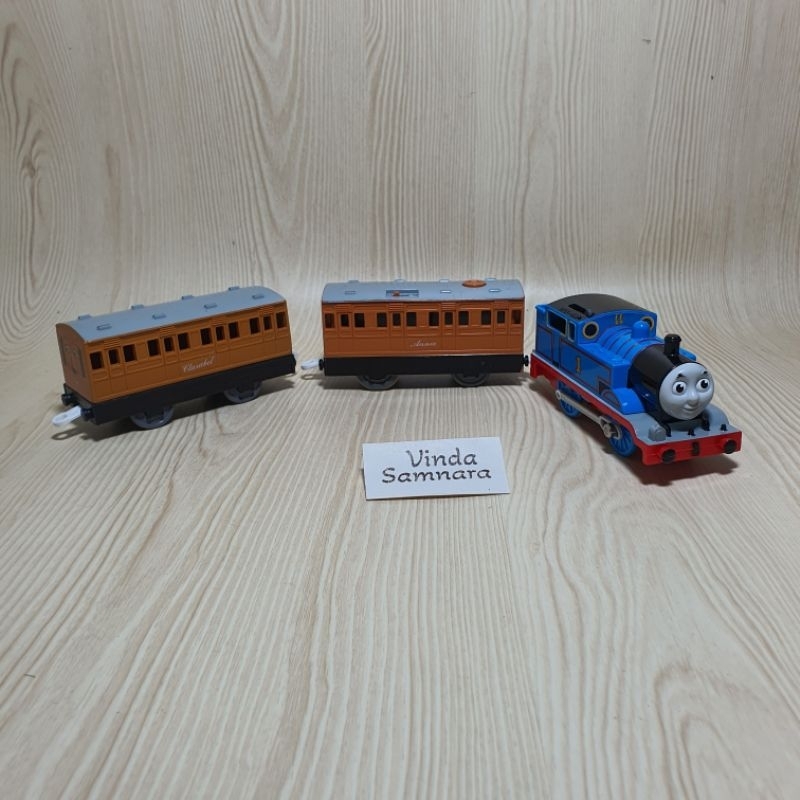 Jual Takara Tomy Plarail Talking Thomas OT-01 Kereta Thomas Bersuara ...