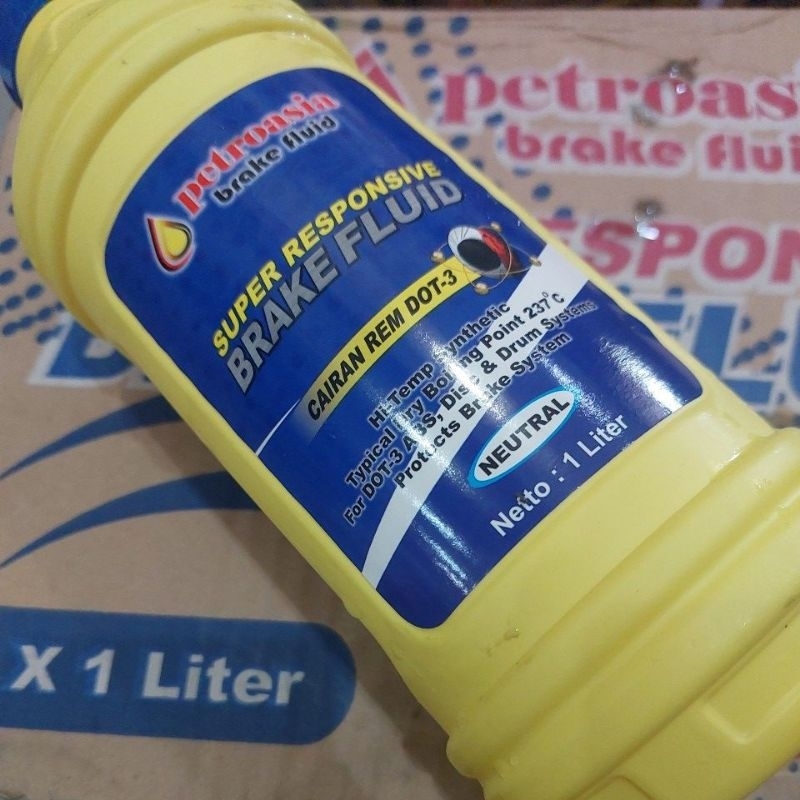 Jual petroasia minyak rem bening dot3 1liter | Shopee Indonesia