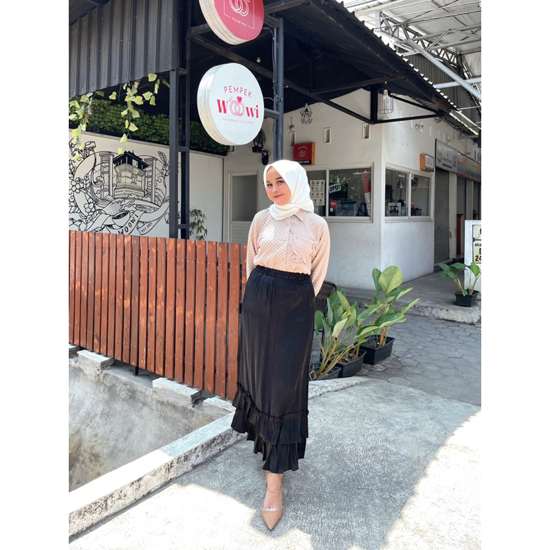 Jual MAAYZA SKIRT ( rok shimmer murah ) | Shopee Indonesia