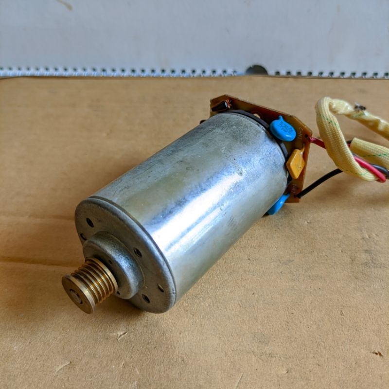 Jual DINAMO DC MODO MOTOR 220VDC 3700RPM GENERATOR MOTOR MODEL ...