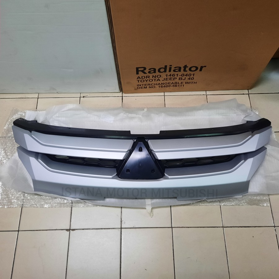 Jual Grille Radiator Ram Depan Mitsubishi New Triton Facelift 2019 ...
