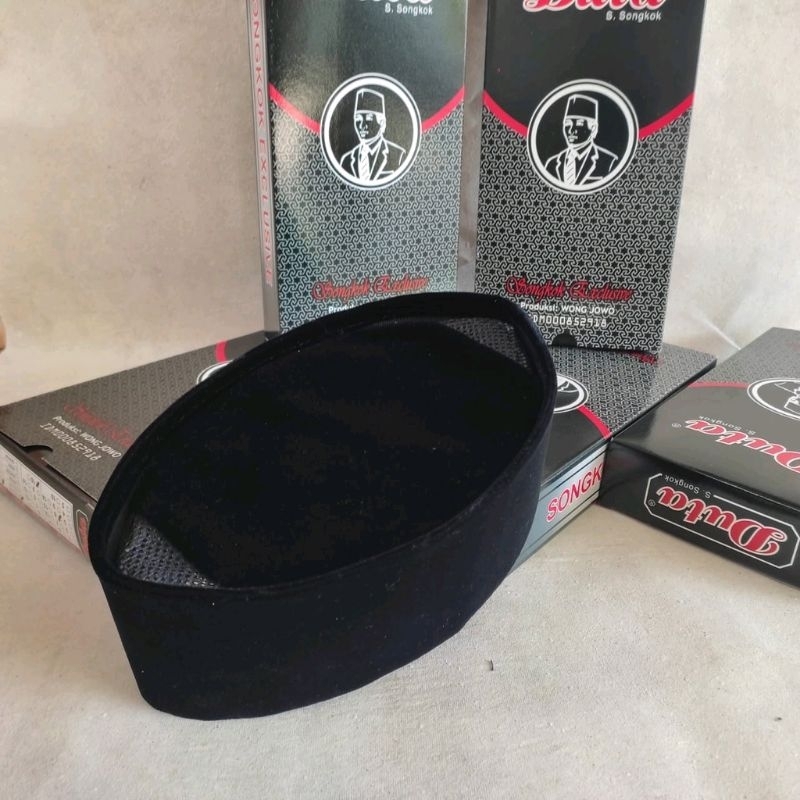 Jual Peci Hitam Polos Dewasa Murah Tinggi 8 9 10 Bahan Bludru Falcon ...