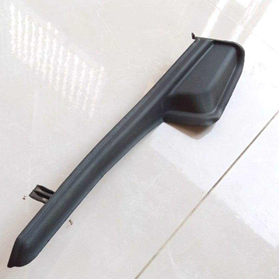 Jual Cover Hood Hinge/ujung karet samping kaca Original Toyota INNOVA ...