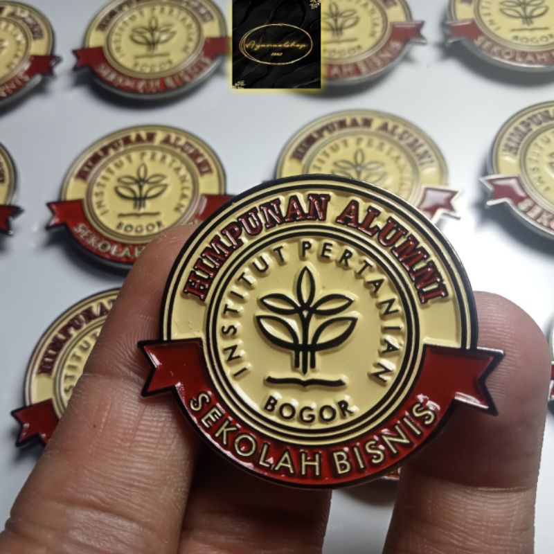 Jual Pin Custom Logam Magnet Ukuran Besar / Pin Enamel Custom / Pin ...