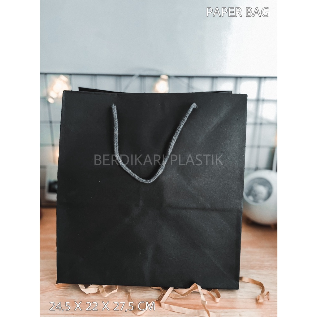 Jual Paper Bag / Tas Kertas Polos Warna Hitam Ukuran 24,5 x 22 x 27,5 ...