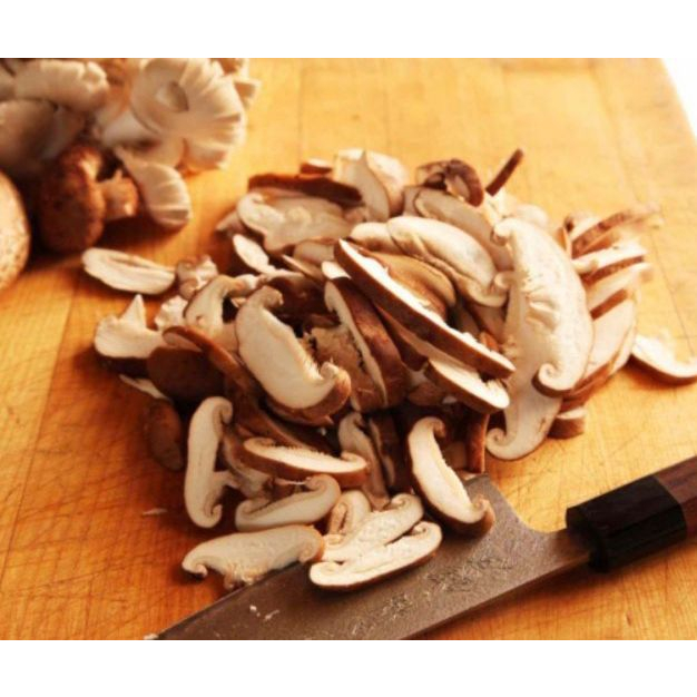Jual JAMUR SHIITAKE SLICE - SHIITAKE MUSHROOM PACK 250gram /500gram ...