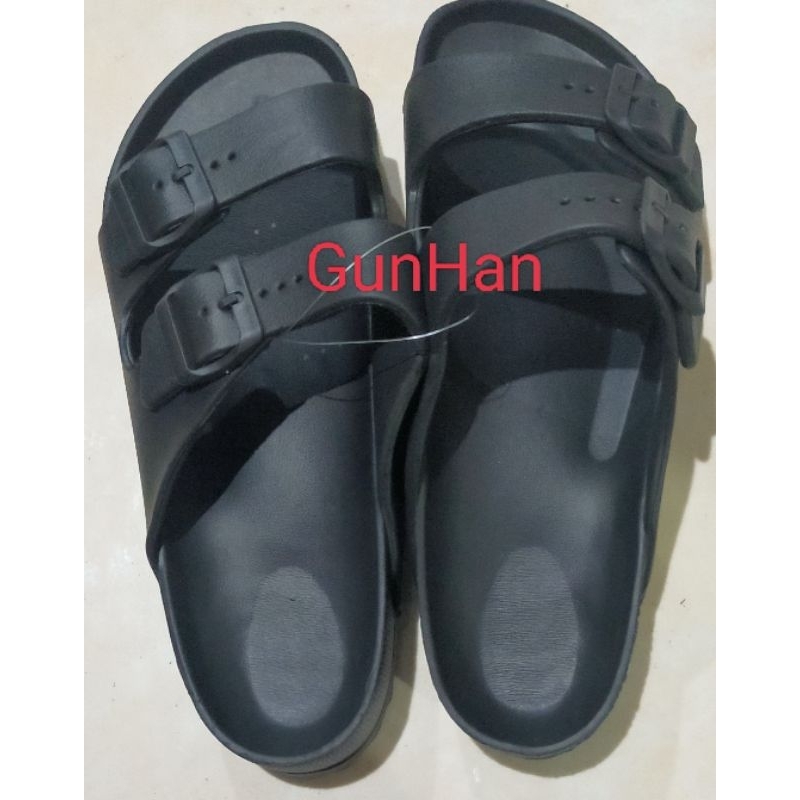 Jual Sandal Hitam Ringan dan Enak Dipakai Pria / Wanita | Shopee Indonesia