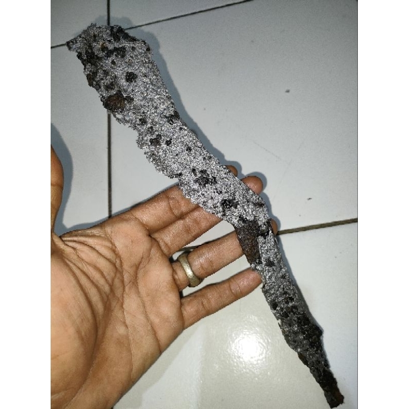 Jual Pusaka Sepuh Pusaka Tindih Kudi Kabudhan Temuan Darat Murah Unik ...