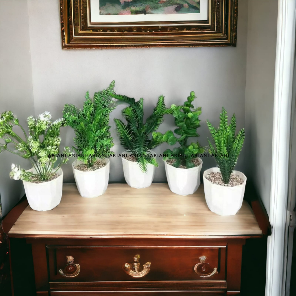 Jual SET BUNGA PLASTIK DAUN2 DENGAN POT PLASTIK HEXAGONAL GLASS ...