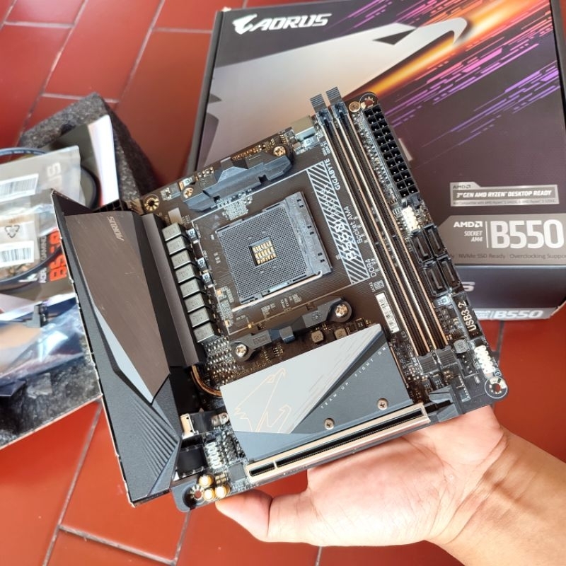 Jual Gigabyte B550i Pro AX Mini ITX Motherboard | Shopee Indonesia
