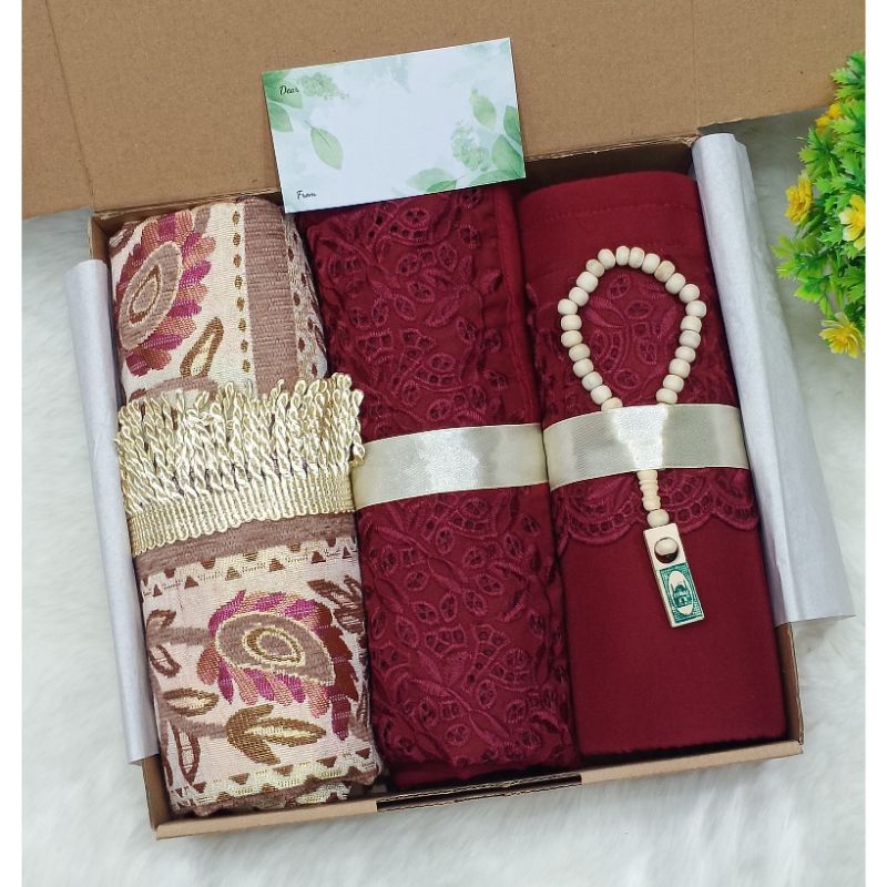 Jual Hampers Hadiah Kado Set Mukena Sejadah Ulang Tahun/Graduation ...
