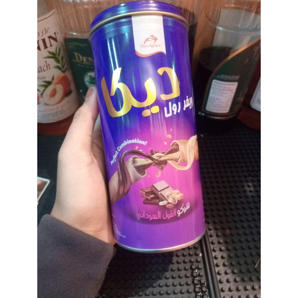 Jual Deka Wafer Roll 110gr-Dua Kelinci-Astor Kaleng-ChocoBanana Choco ...