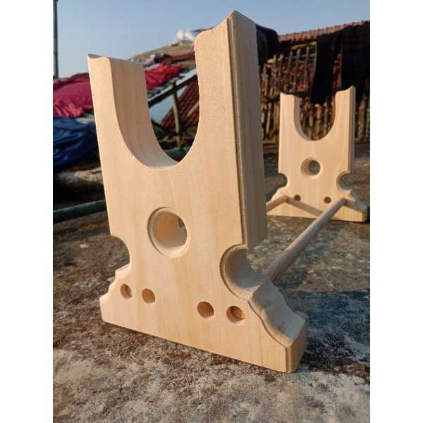 Jual Dudukan Senapan/Stand senapan dari kayu Pinus natural | Shopee ...