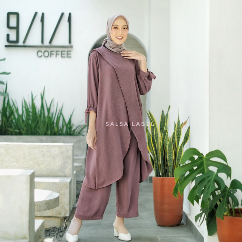 Jual Madina tunik one set crinkle airflow, setelan wanita muslim dewasa tangan pita 3/4 | Shopee ...