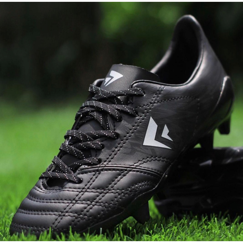 Jual Sepatu Bola Sevspo Garuda Apex Black Original | Shopee Indonesia
