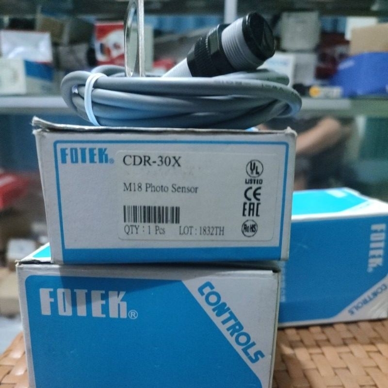 Jual M18 FHOTO SENSOR FOTEK type CDR-30X baru dan original asli ...
