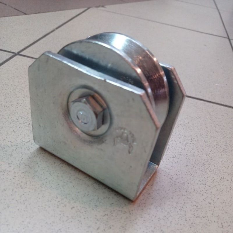Jual roda pintu pagar/roda pintu gerbang/roda pagar besi/roda besi 3 ...