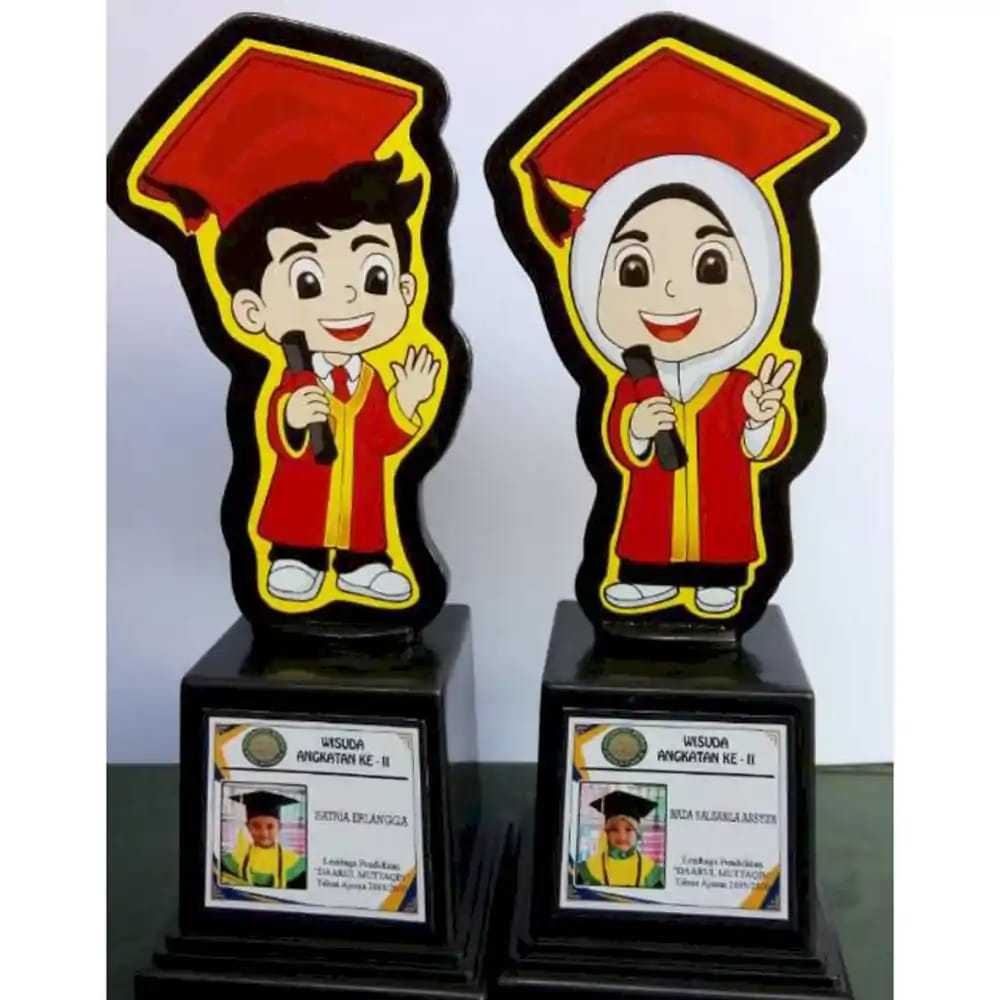 Jual Piala Kelulusan Wisuda Toga Sekolah Akrilik Print UV Custom Warna ...