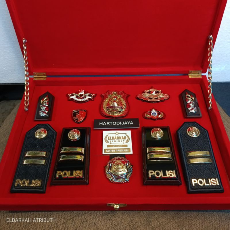 Jual Box isi request Pangkat / Atribut Polisi Serta Custom Ucapan ...