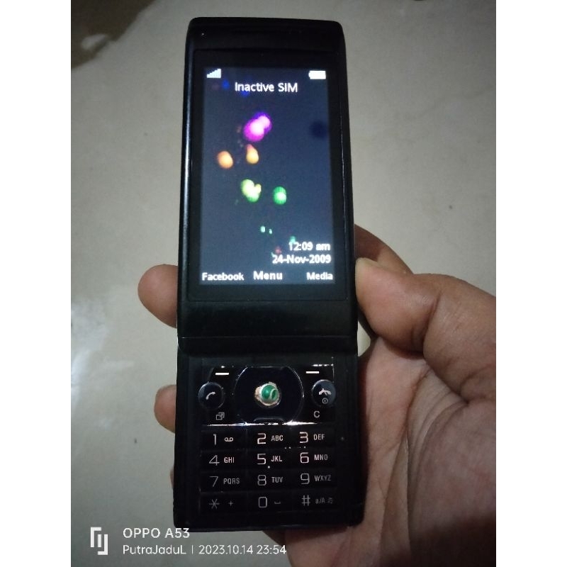 Jual Sony Ericsson U10 i Aino Normal Original Mulus Jadul Langka Unik Imut Speaker Bass Stereo ...
