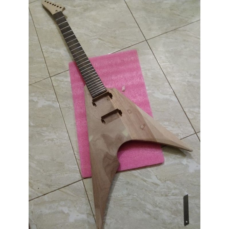 Jual gitar elektrik esp arrow 7 string unfinish | Shopee Indonesia