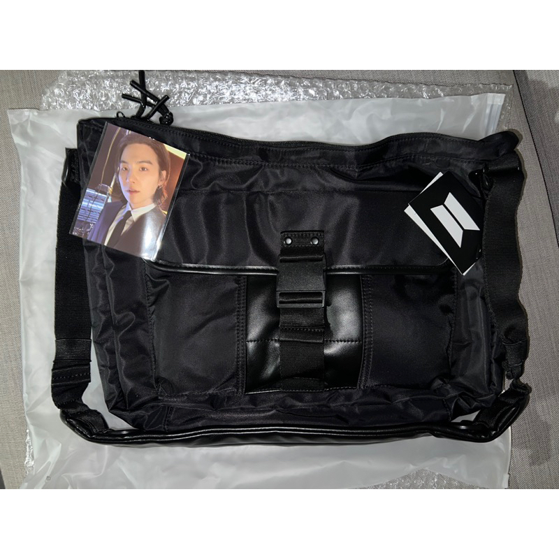 Jual SUGA D-DAY Tour Merch Crossbody Bag (BRAND NEW) | Shopee Indonesia