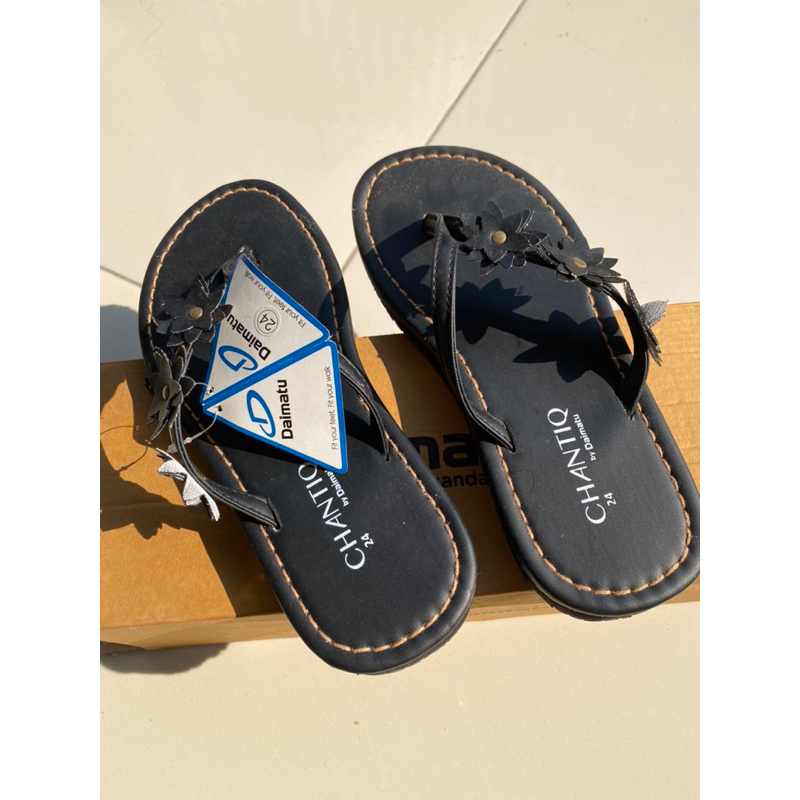 Jual -SOLD- SANDAL DAIMATU CHANTIQ (NEW) | Shopee Indonesia
