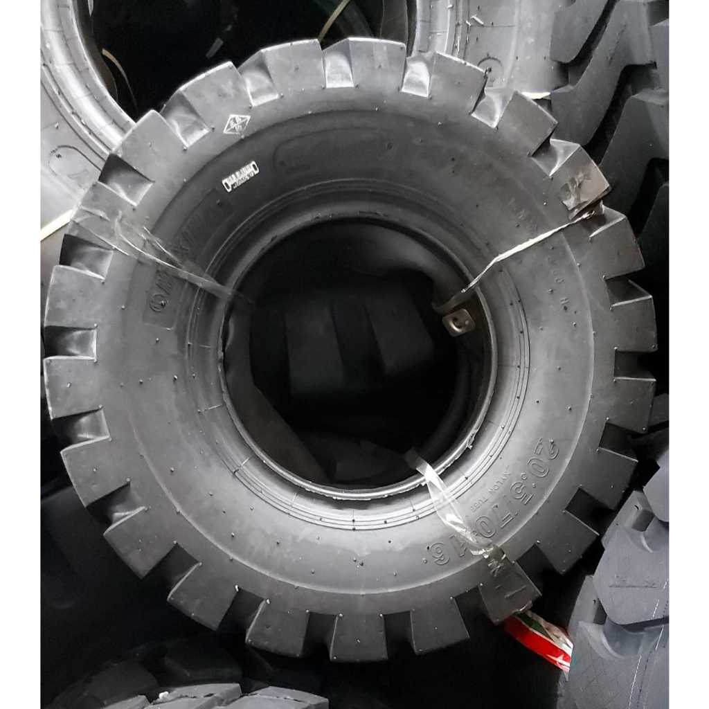 Jual BAN LOADER MAXIMA 20.5/70-16 14PR E3 TUBE TYPE | Shopee Indonesia