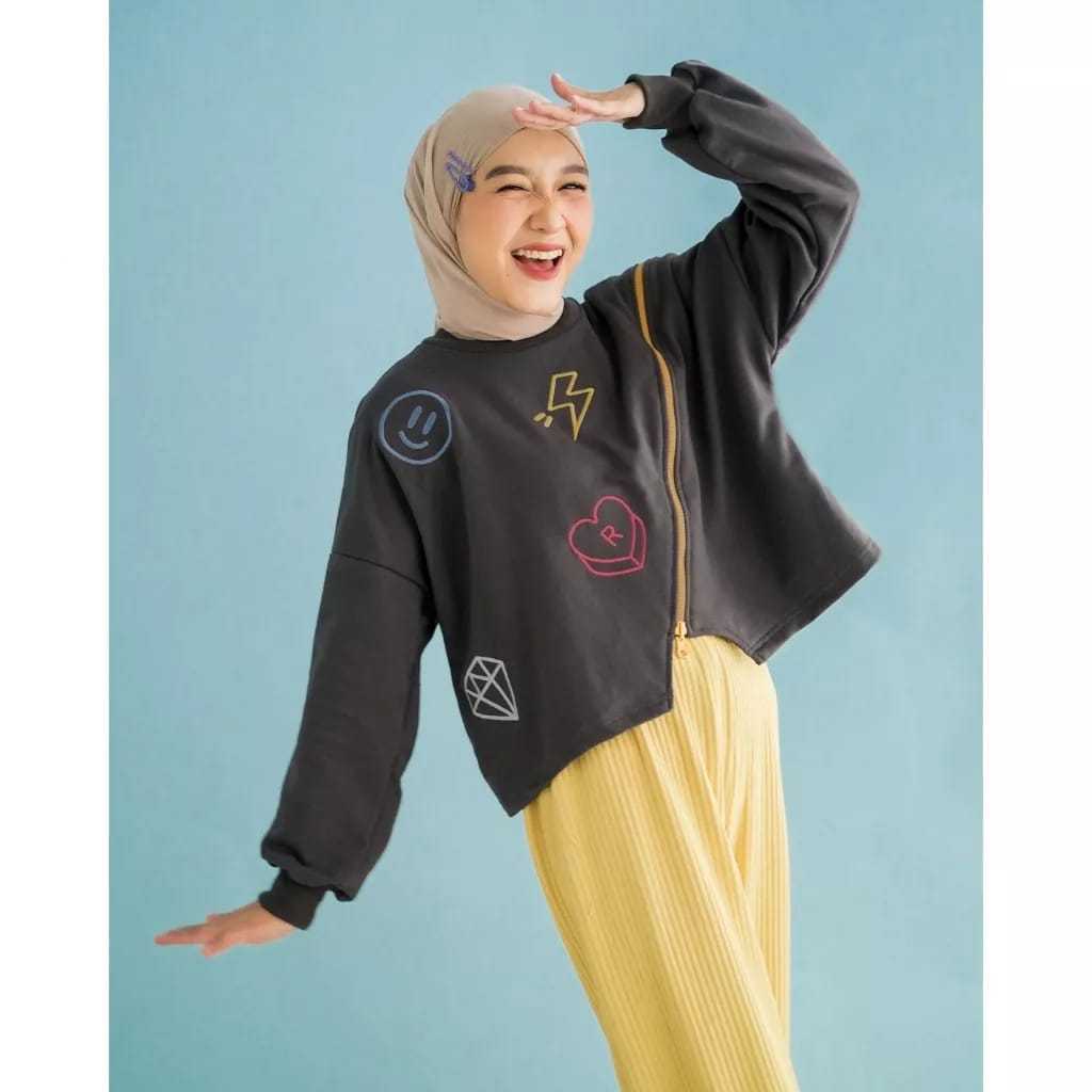Jual Lexy Crop Sweater Wanita Oversize Korean Style - Sweater Wanita ...