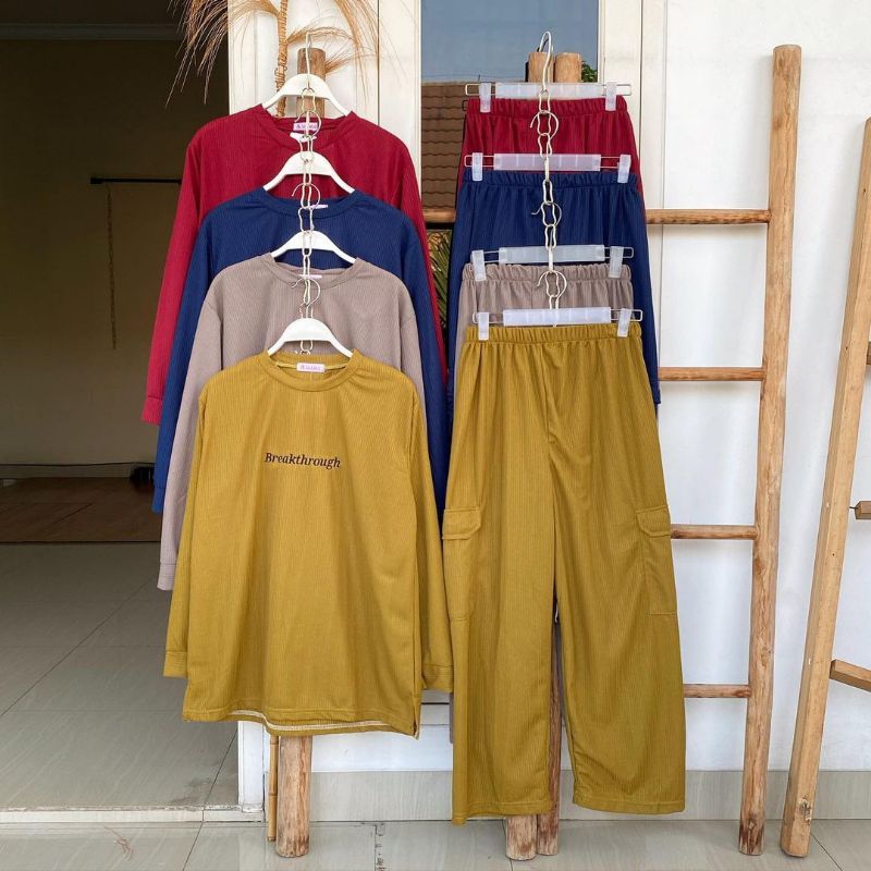 Jual THROUGH CARGO SET (sweater+cargo pants) | Shopee Indonesia