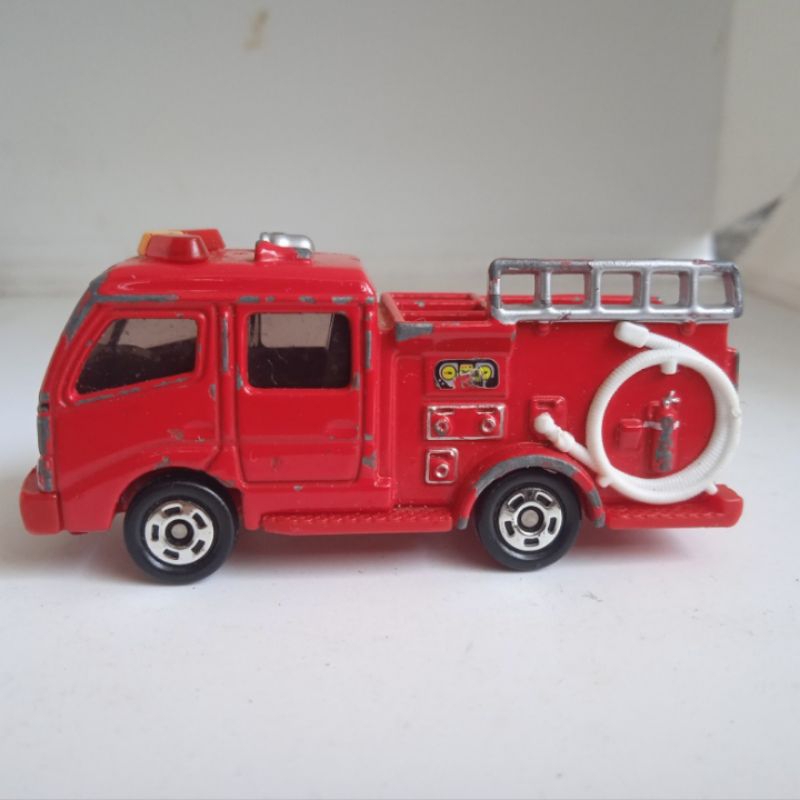 Jual tomica Takara Tomy Morita fire engine type CD I pemadam kebakaran ...