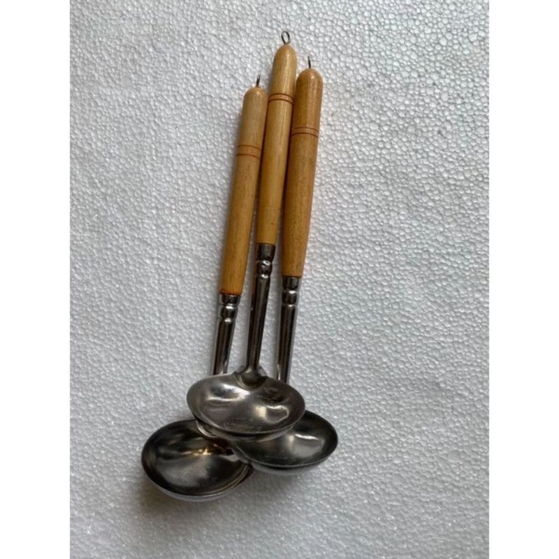 Jual IRUS SAYUR , IRUS GAGANG KAYU, / CENTONG IRUS SENDOK KAYU | Shopee ...