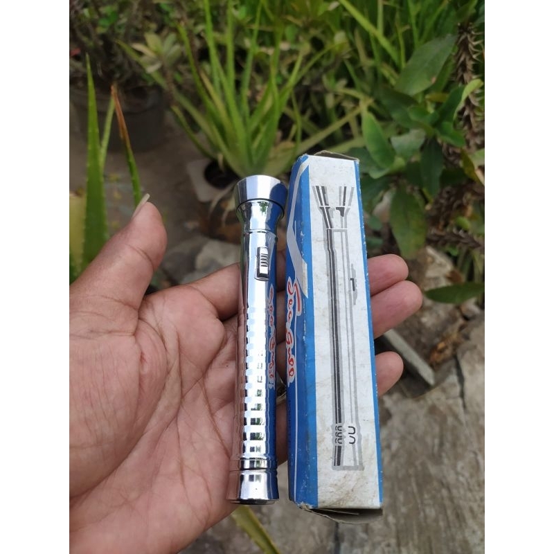 Jual 2 pcs Senter / Sentolop ukuran kecil (koleksi barang jadul ... Jual 2 pcs Senter / Sentolop ukuran kecil (koleksi barang jadul ...