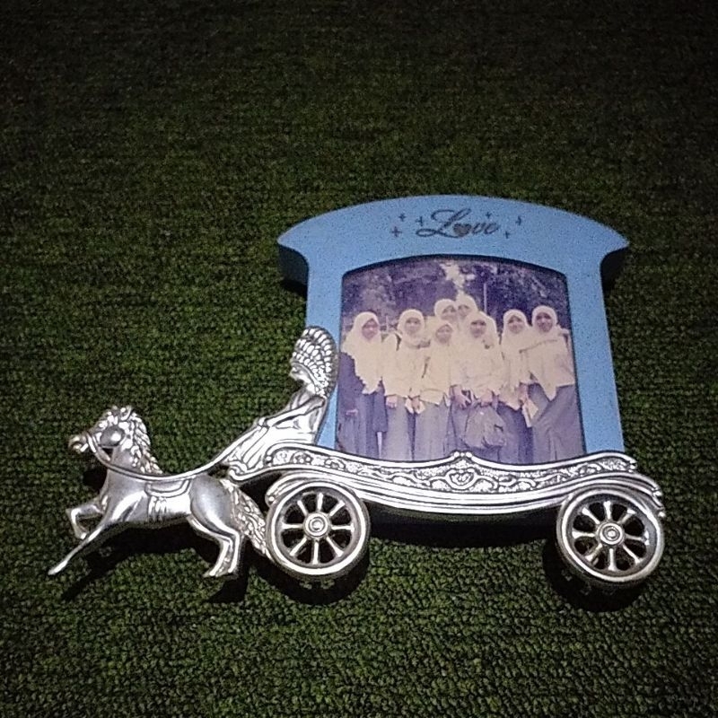 Jual BINGKAI FOTO KUDA KENCANA BIRU SILVER | Shopee Indonesia