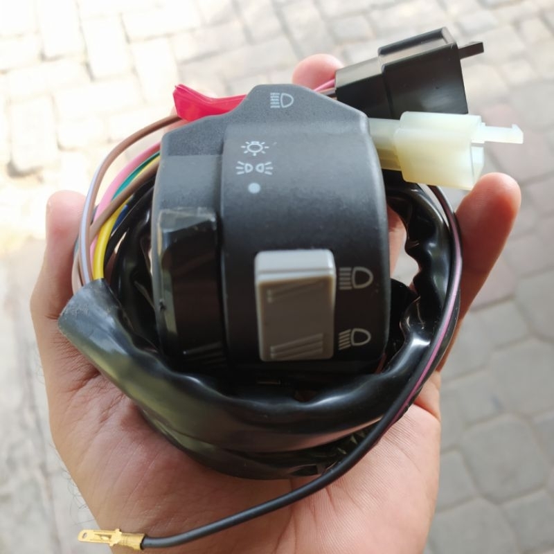 Jual SAKLAR BEAT STREET . HOLDER KIRI BEAT STREET . SAKLAR VIXION PNP ...