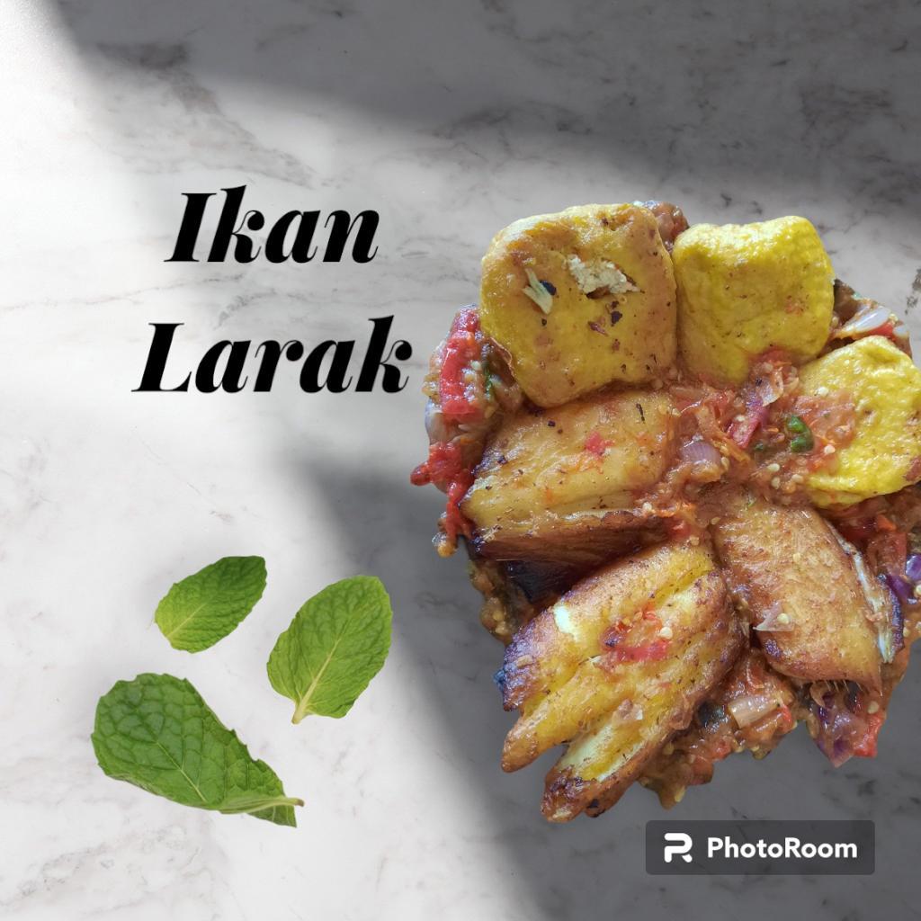 Jual ikan larak khas tegas / ikan asap | Shopee Indonesia