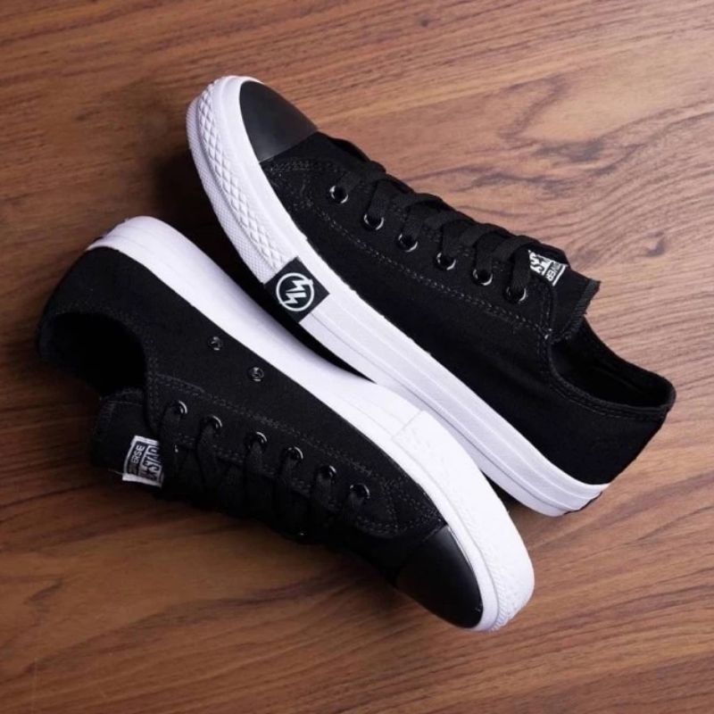 Jual SEPATU CONVERSE_ALLSTAR ALL STAR FULL HITAM PUTIH POLOS BLACK ...