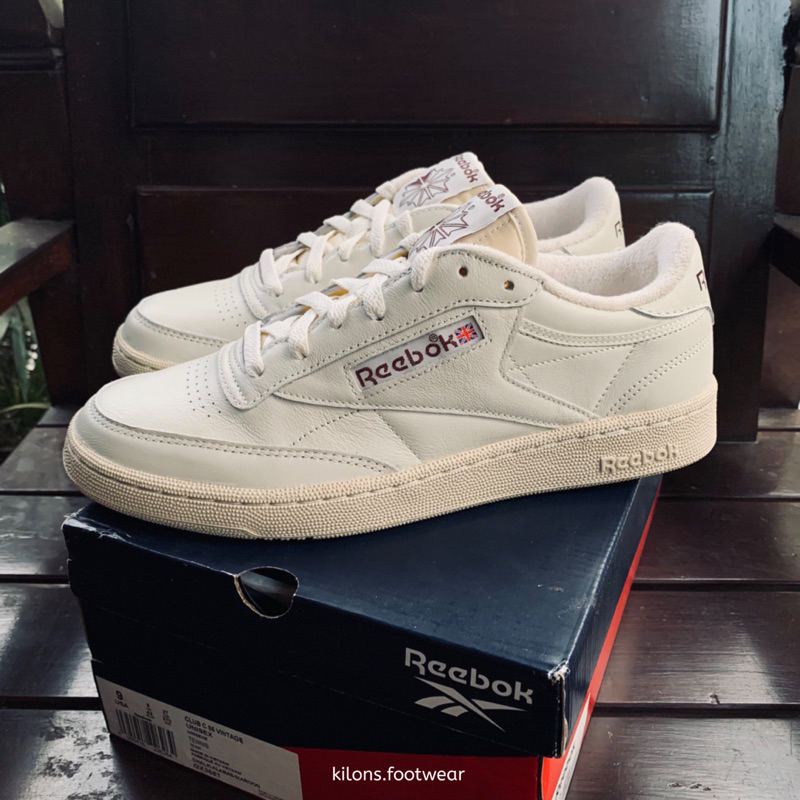 Jual Reebok Club C85 Vintage Chalk/Alabas/Maroon | Shopee Indonesia