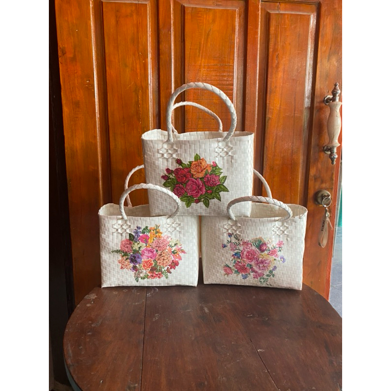 Jual Tas Anyam Plastik Motif Bunga S, Hampers Lebaran, Tas Hajatan, Tas ...