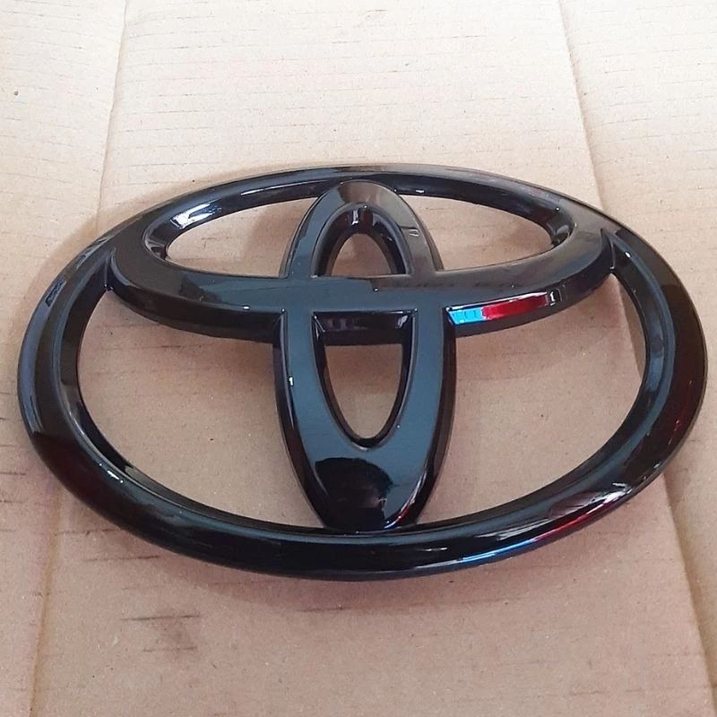 Jual LOGO DEPAN MOBIL INOVA REBOUND WARNA BLACK GLOSSY | Shopee Indonesia