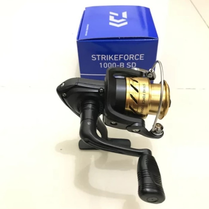 Jual Reel Daiwa Strikeforce 1000 2000 B SD strike force pancing ...