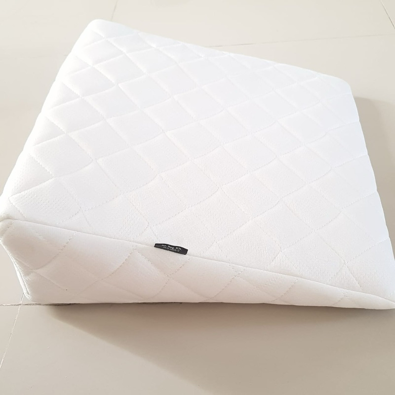 Jual Bantal Bayi Memory Foam Sloped Pillow Anti Gumoh Ganti Popok ...
