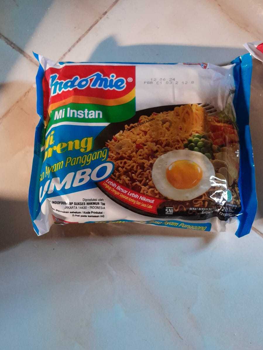 Jual Mie goreng rasa ayam panggang jumbo isi 127 gr | Shopee Indonesia