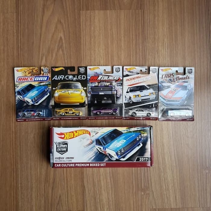 Jual Hot Wheels RLC Car Culture Premium Boxed Set Datsun Bluebird 510 ...